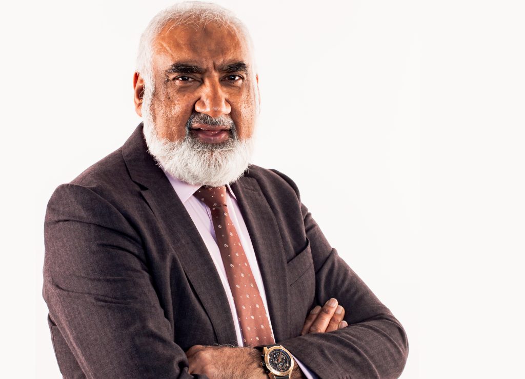 Auditor turned JSE CEO prepares to retire - Moneyweb