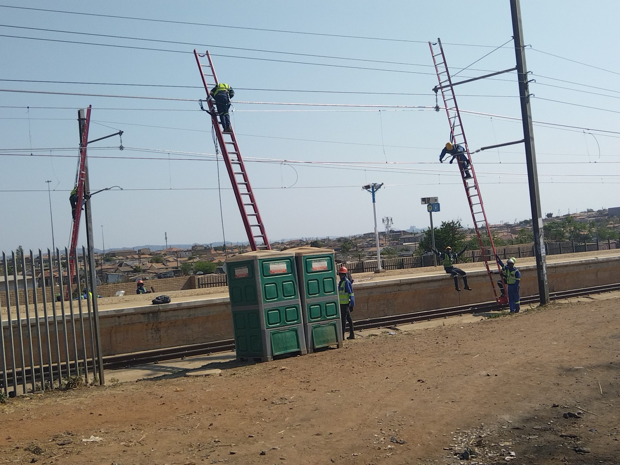 Prasa’s deadline looms for fixing Pretoria’s ruined train stations ...