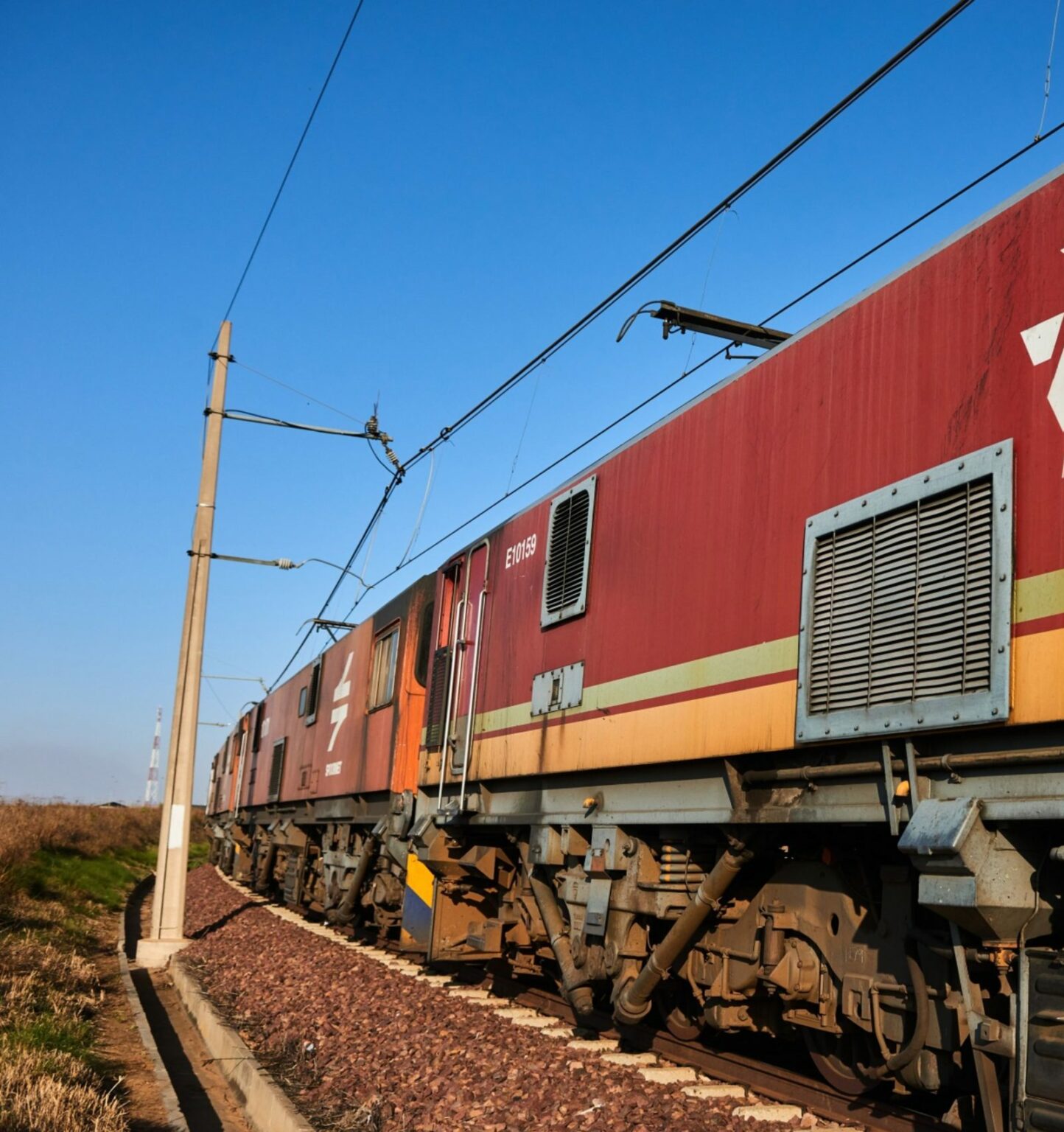 Transnet port, rail employees halt work in pay dispute - Moneyweb