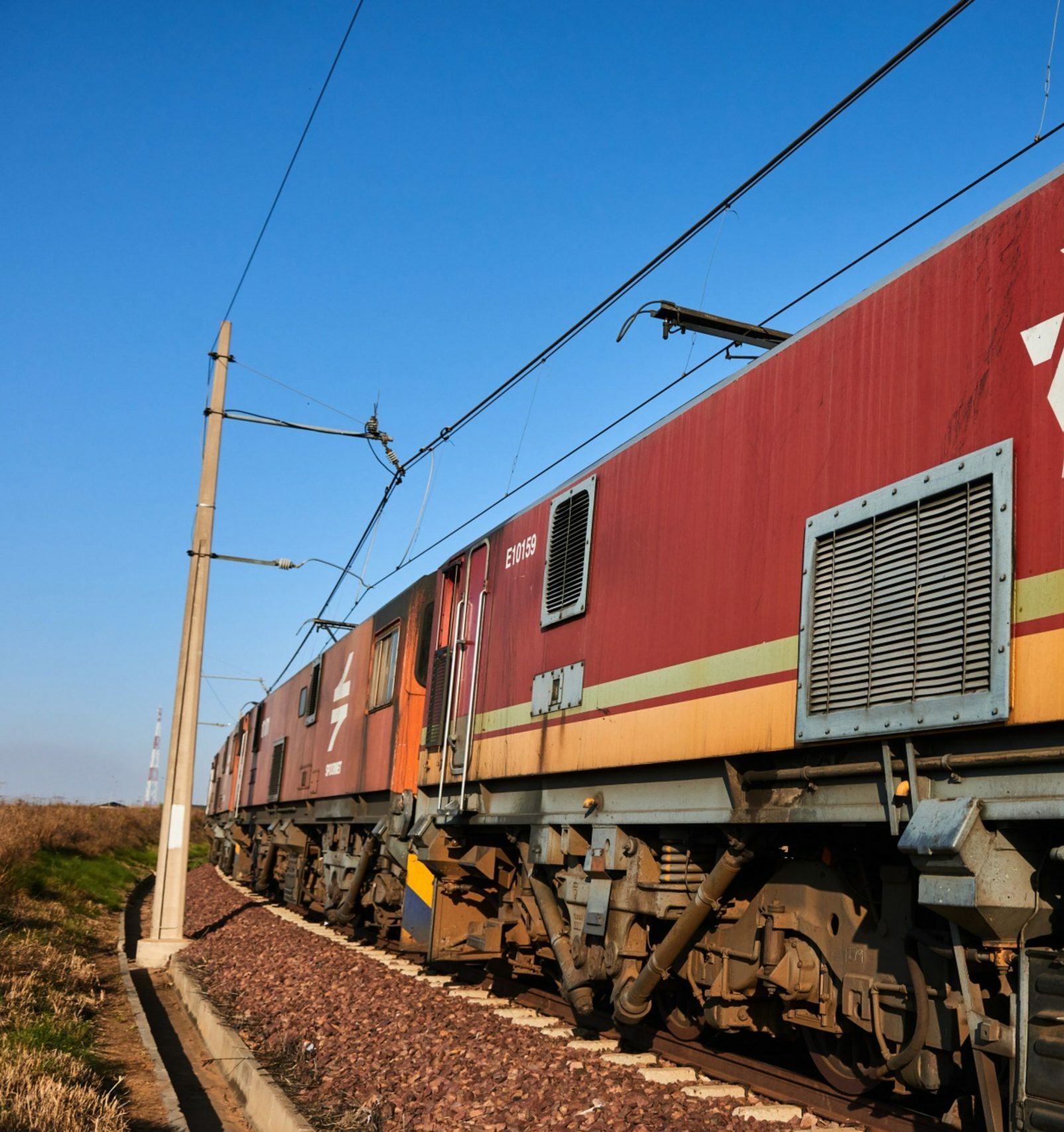 Transnet port, rail employees halt work in pay dispute - Moneyweb