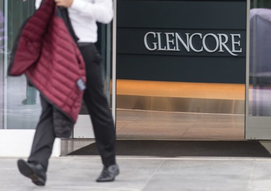 Glencore faces flood of UK litigation following bribery charges - Moneyweb