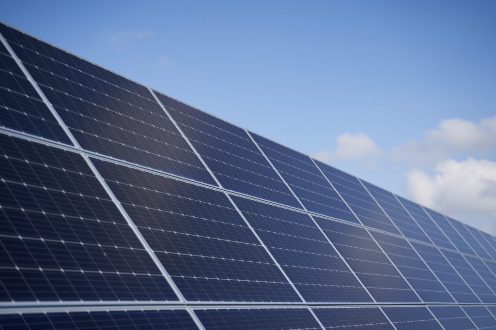 Tokyo makes solar panels mandatory for new homes built after 2025 ...