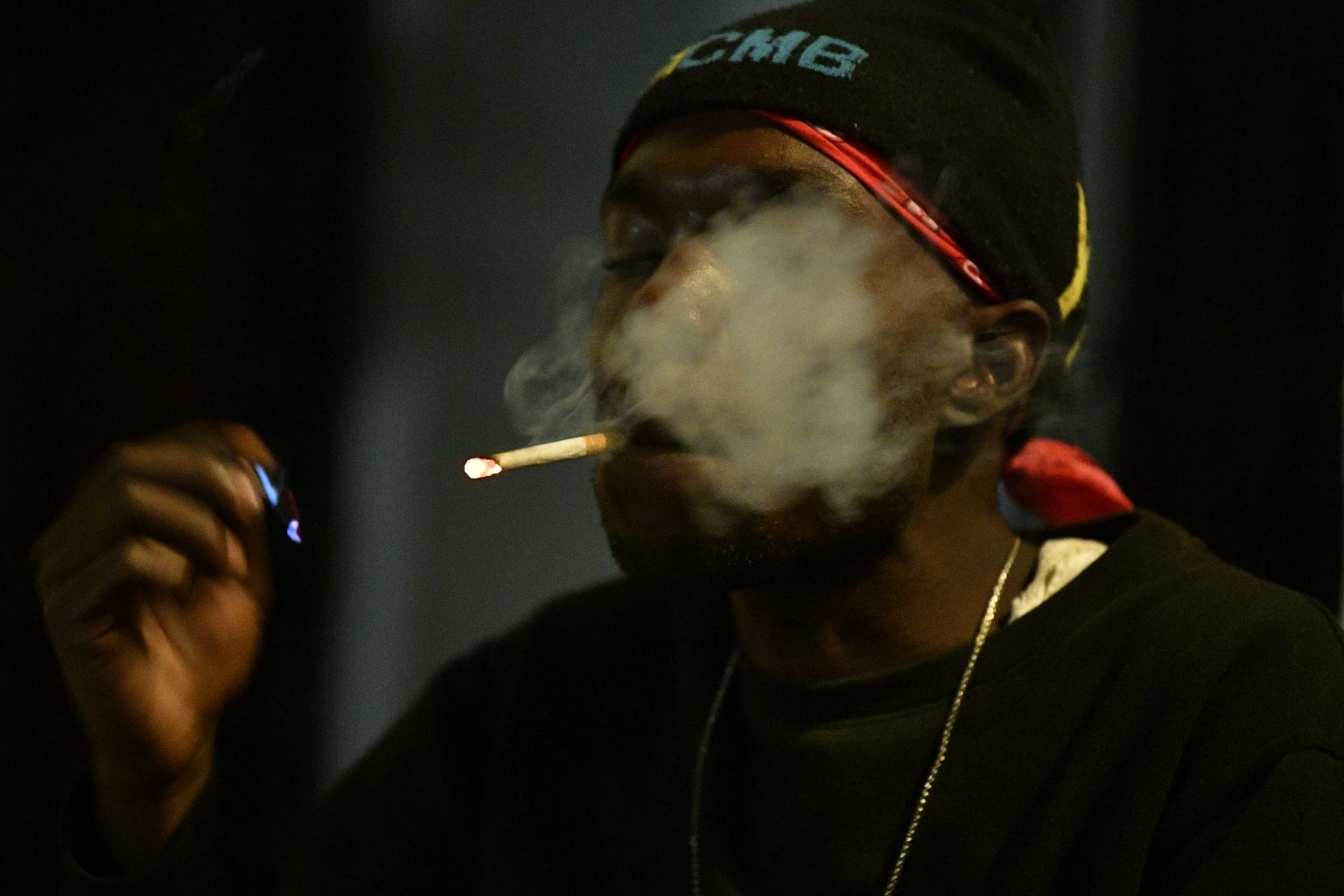 More South Africans are smoking - Moneyweb