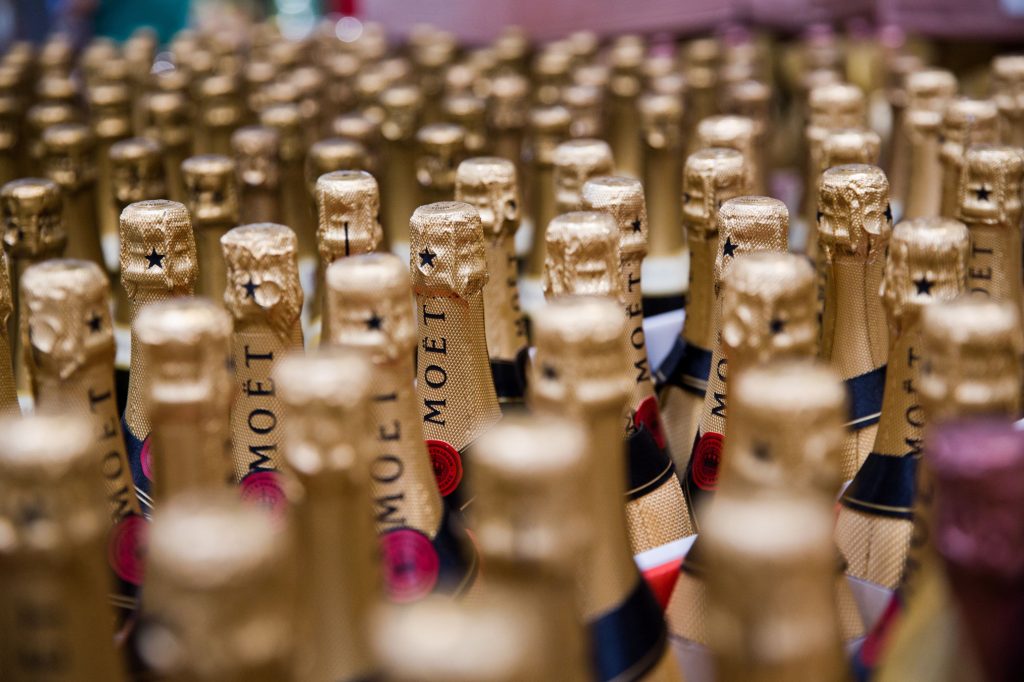 French Champagne sales rise to record €6b as exports surge - Moneyweb
