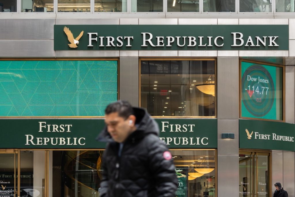 First Republic rescue may rely on US backing to reach a deal - Moneyweb