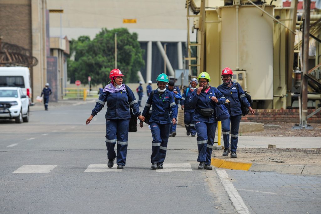 Eskom wage deal reached - Moneyweb
