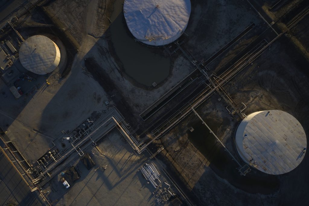 Oil swings as traders weigh demand concerns against Saudi cut - Moneyweb