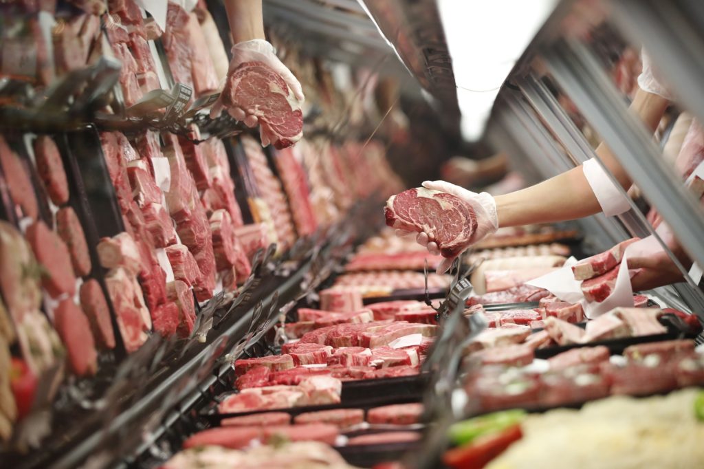 Meat industry warns certification delays threaten exports - Moneyweb
