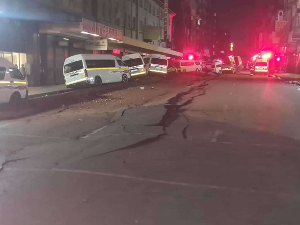 Joburg CBD explosion: Emergency services evacuating people due to gas ...