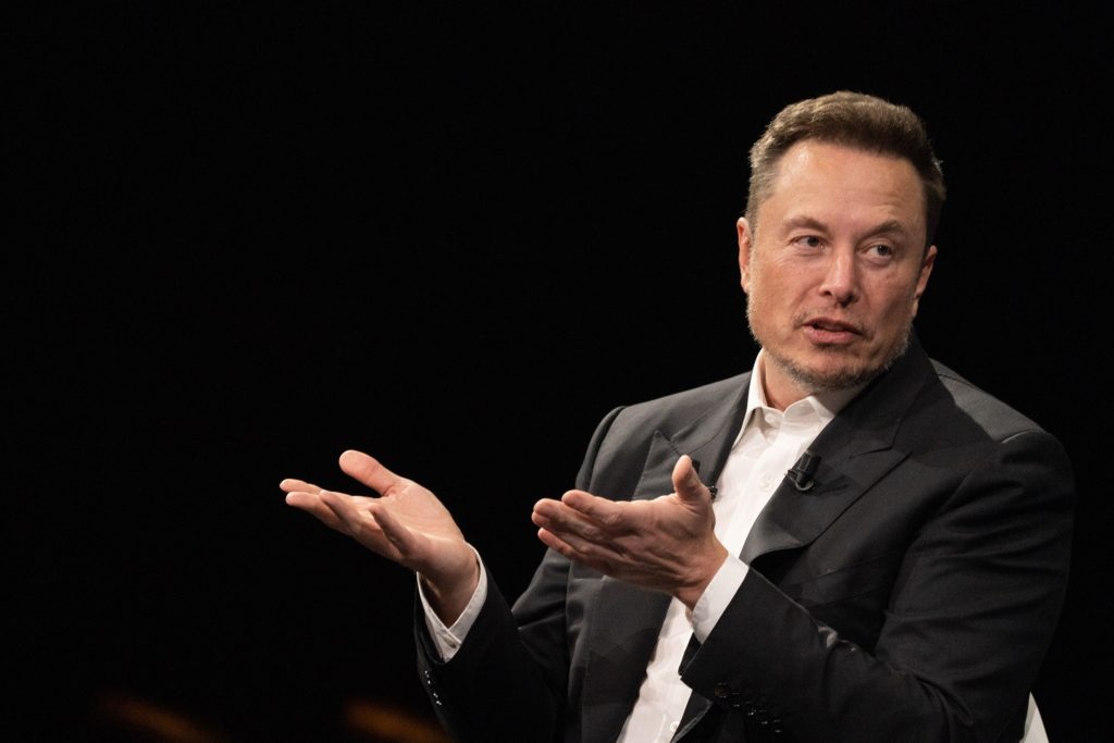 Elon Musk says treasury bills are ‘no-brainer’ - Moneyweb
