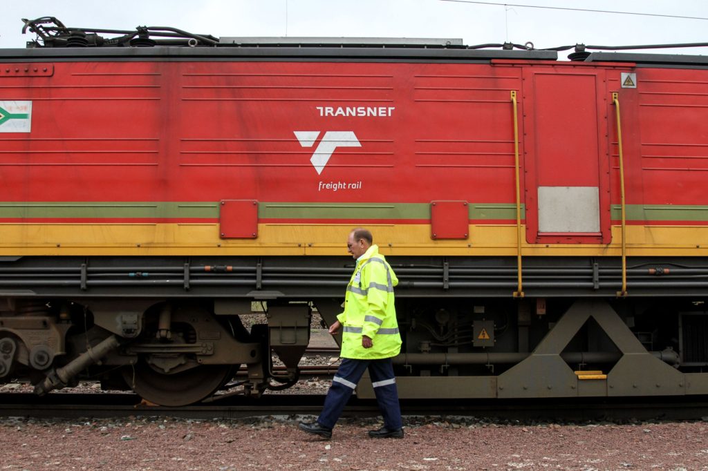 Transnet workers warn of strike as pay talks fail - Moneyweb
