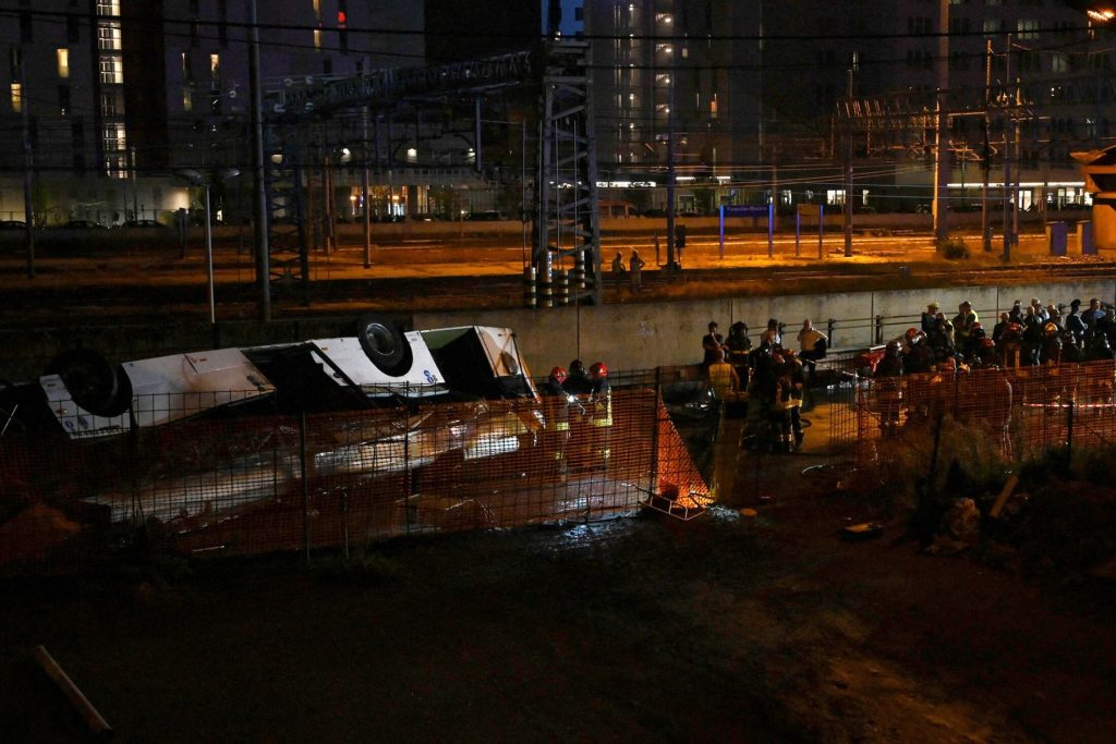 At least 21 killed after bus falls off bridge near Venice - Moneyweb