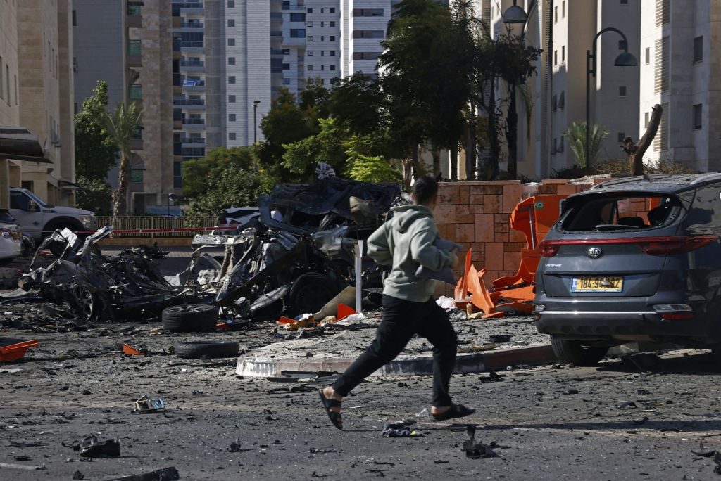 Israel latest: Over 1 100 dead; US sends warships to region - Moneyweb