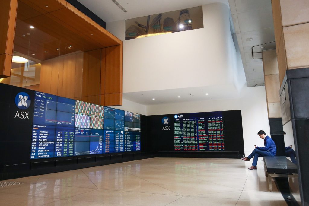 Asia stocks drop as Fed rate hikes back in focus: Markets wrap - Moneyweb