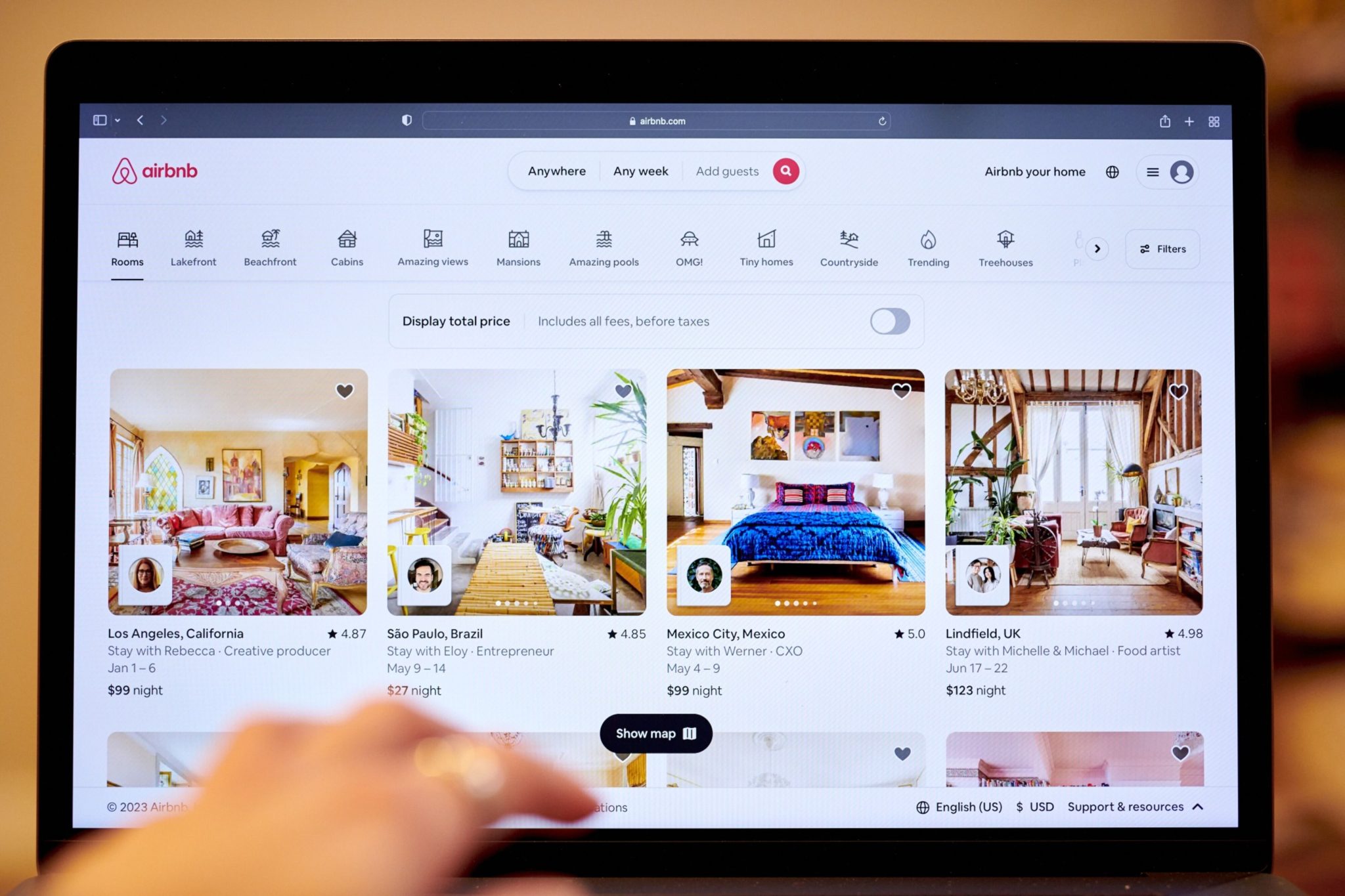 Airbnb to debut ‘guest favourite’ listings, AI tools in reliability ...
