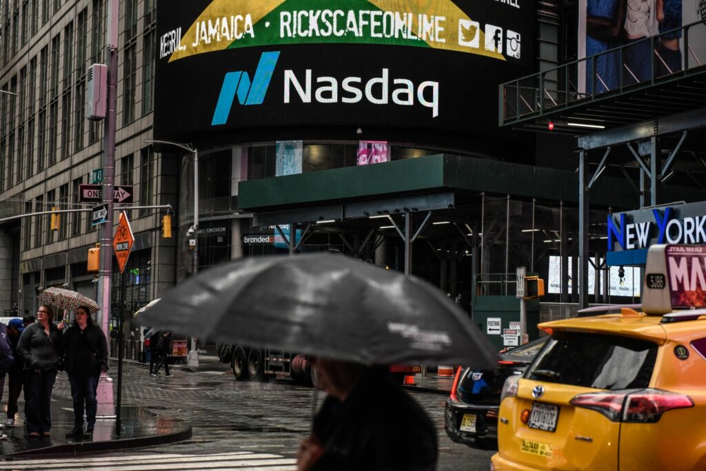 Nasdaq plans hundreds of job cuts - Moneyweb