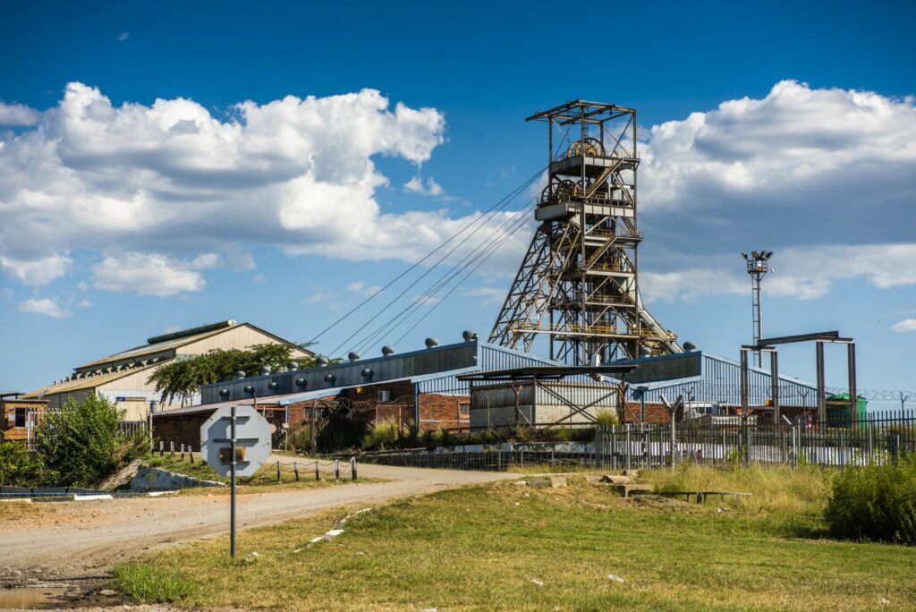 Implats profit plunged 88% in first half - Moneyweb