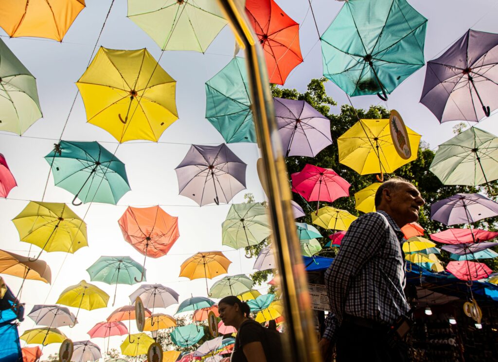 Global banks make little headway in addressing climate change - Moneyweb