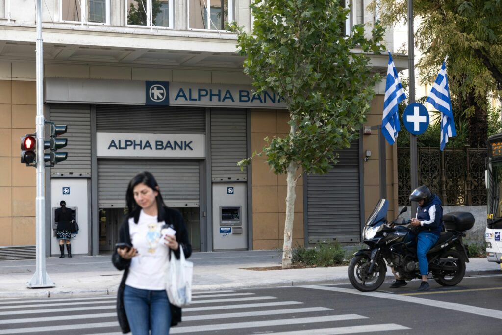 Greek banks set for first payouts since 2008 on ECB approval - Moneyweb