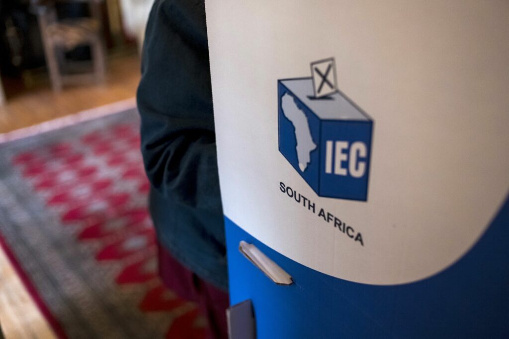 ANC loses some ground in early vote tally - Moneyweb