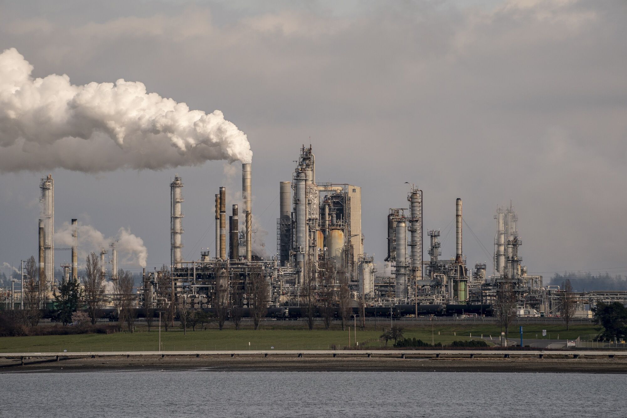 Five key charts to watch in global commodity markets this week - Moneyweb