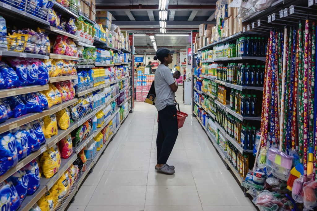 Nigerian inflation quickens, putting another rate hike in focus - Moneyweb