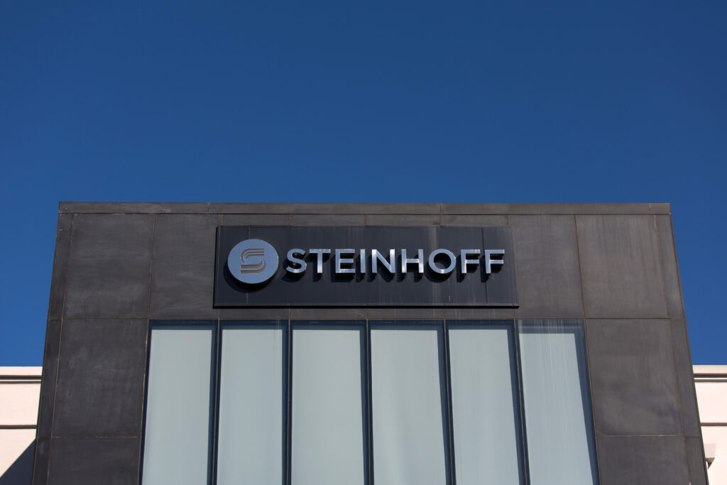 Trial of Steinhoff’s former treasury head Stéhan Grobler delayed - Moneyweb