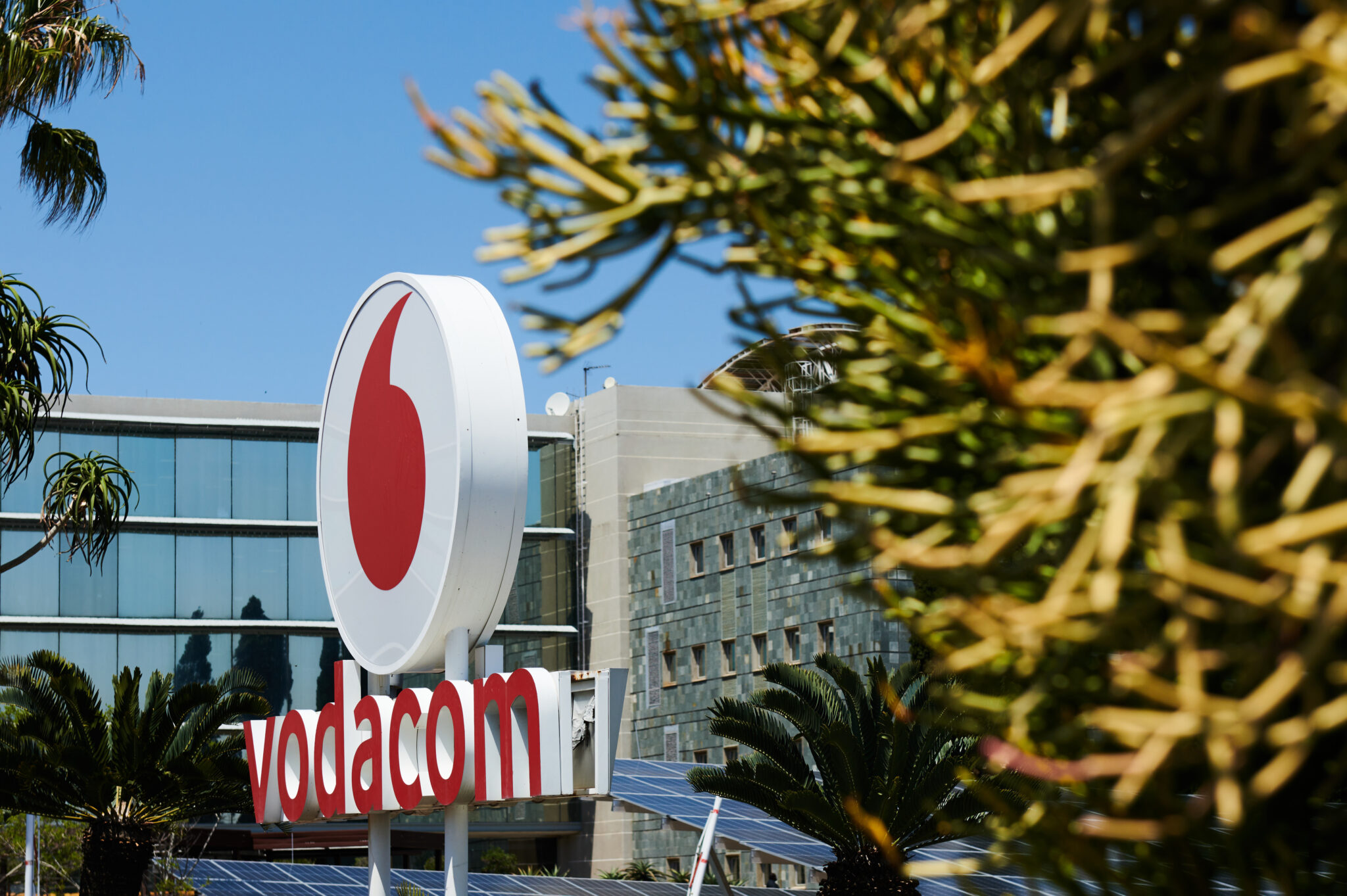 Vodacom, Remgro head toward R13.2bn fibre-deal approval - Moneyweb