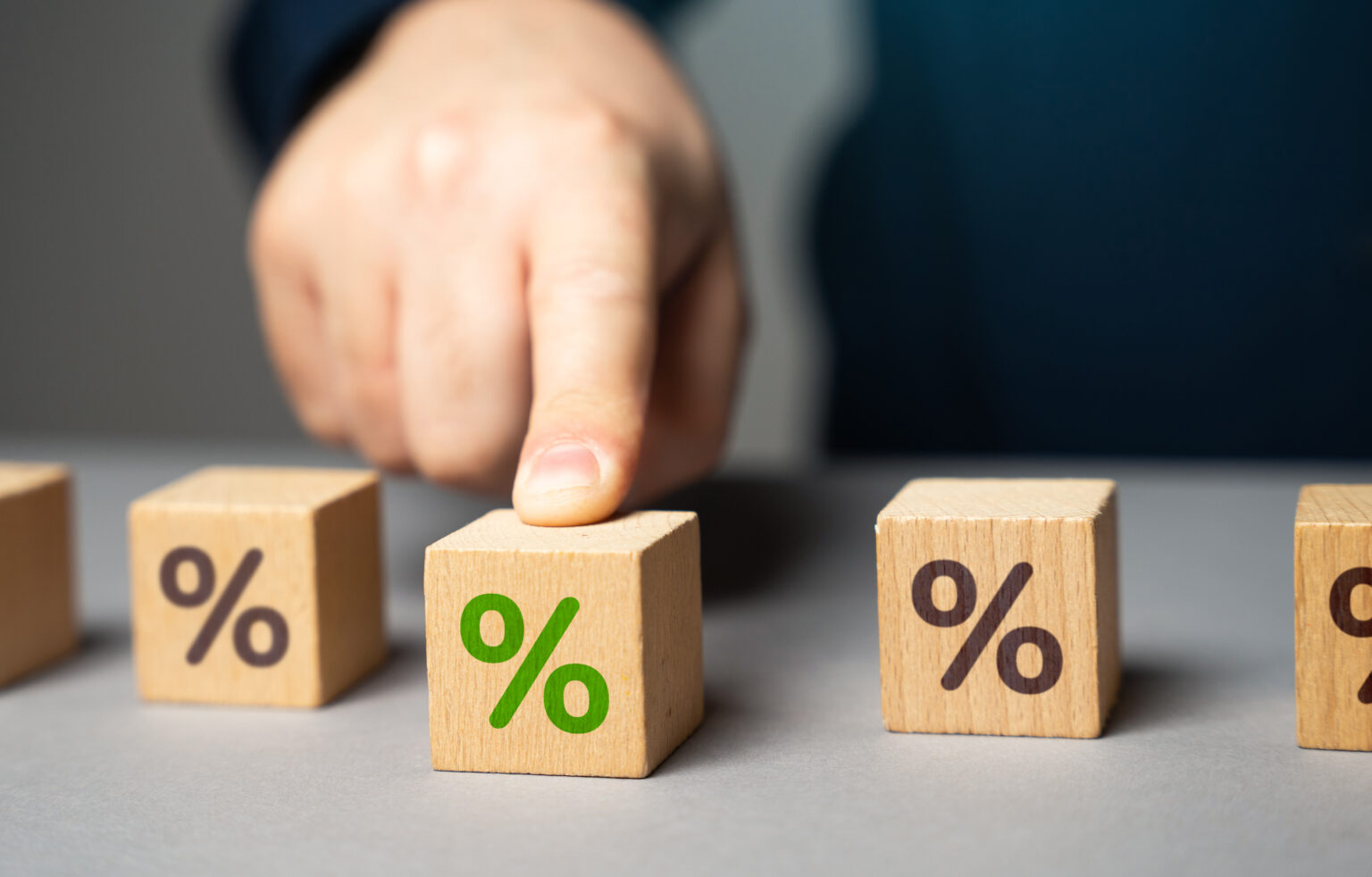Analysts divided ahead of Sarb rate decision - Moneyweb