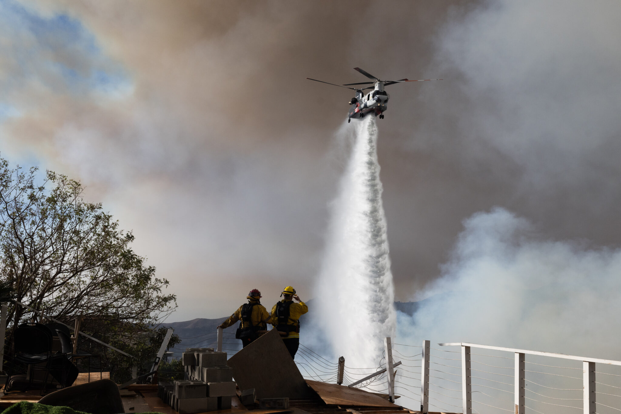 LA disaster in pictures - Moneyweb