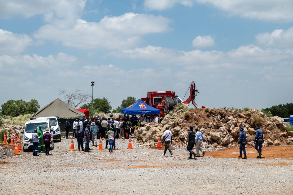 Death and desperation in SA’s illegal gold mines - Moneyweb