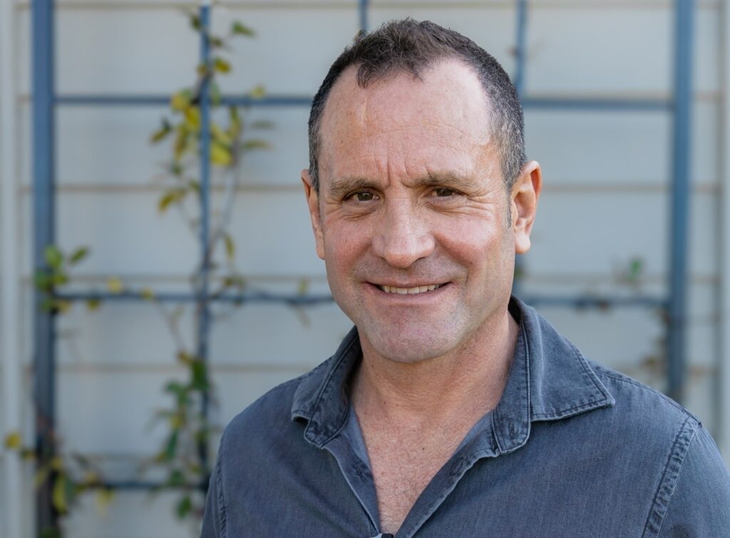 How Gidon Novick is ‘rocking the retired life’ - Moneyweb