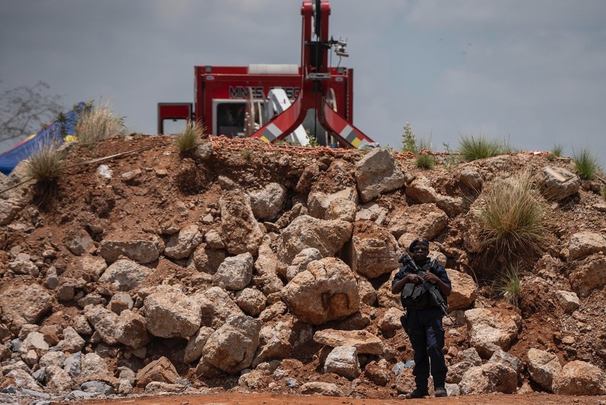 Bodies and emaciated zama zamas being recovered from Stilfontein mine ...
