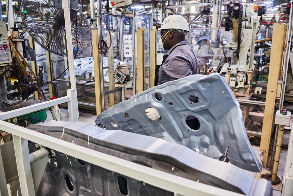 SA factory moods dims on Mozambique trade disruptions - Moneyweb