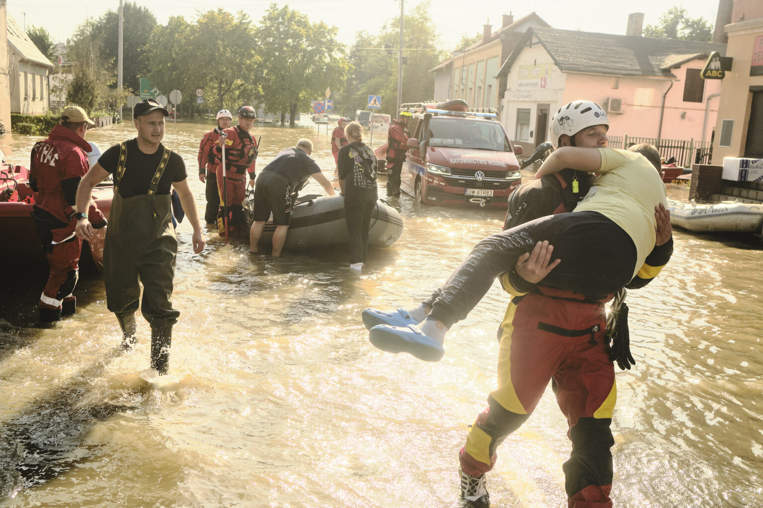 Cascading extreme weather events unleash billions in damages globally ...
