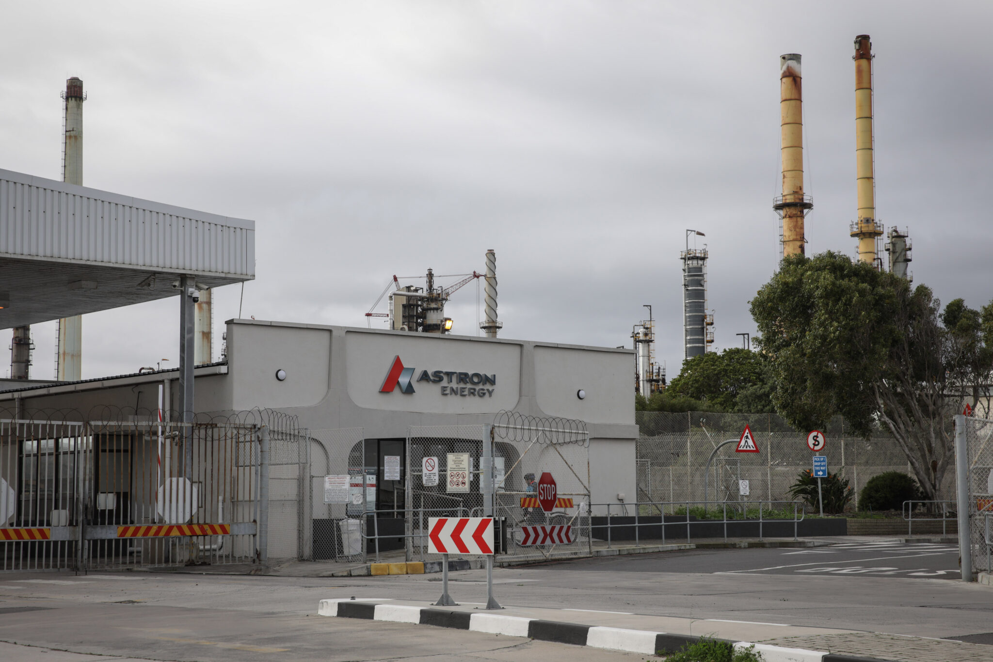 Glencore unit’s Cape Town refinery calls for fuel-import control - Moneyweb