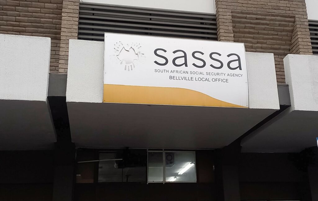 Sassa deadline: Around 1.9m people still need to swap out gold cards ...