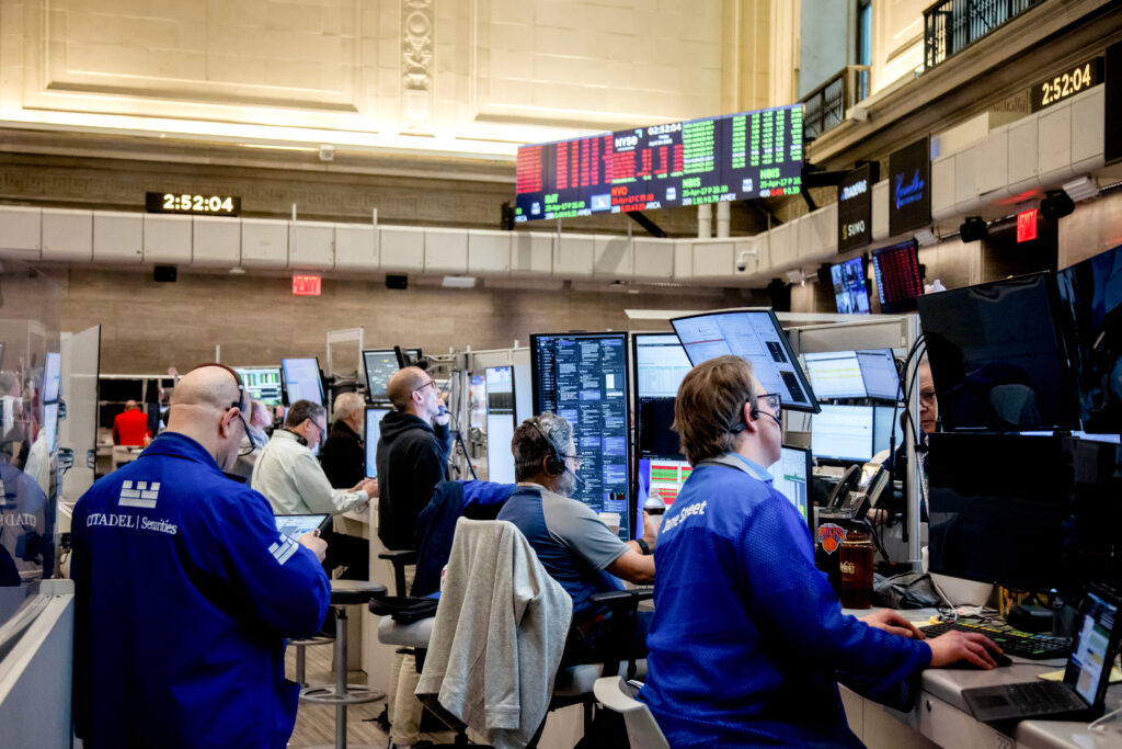 Traders are betting on five more Fed cuts on recession fears - Moneyweb