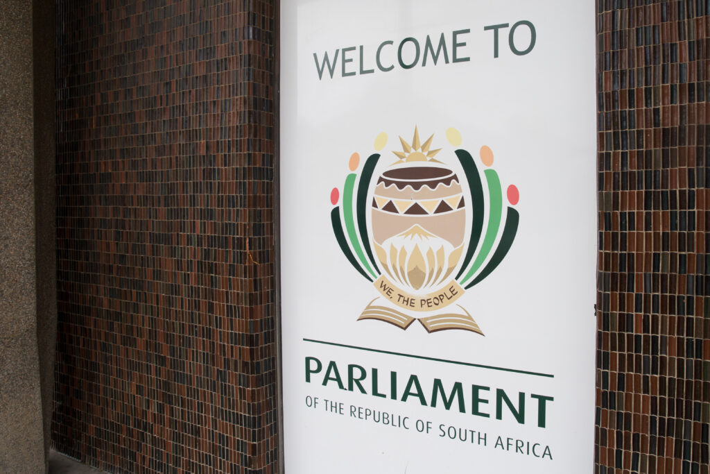 Parlement: Groen of rooi lig vir die begrotingsraamwerk - Moneyweb