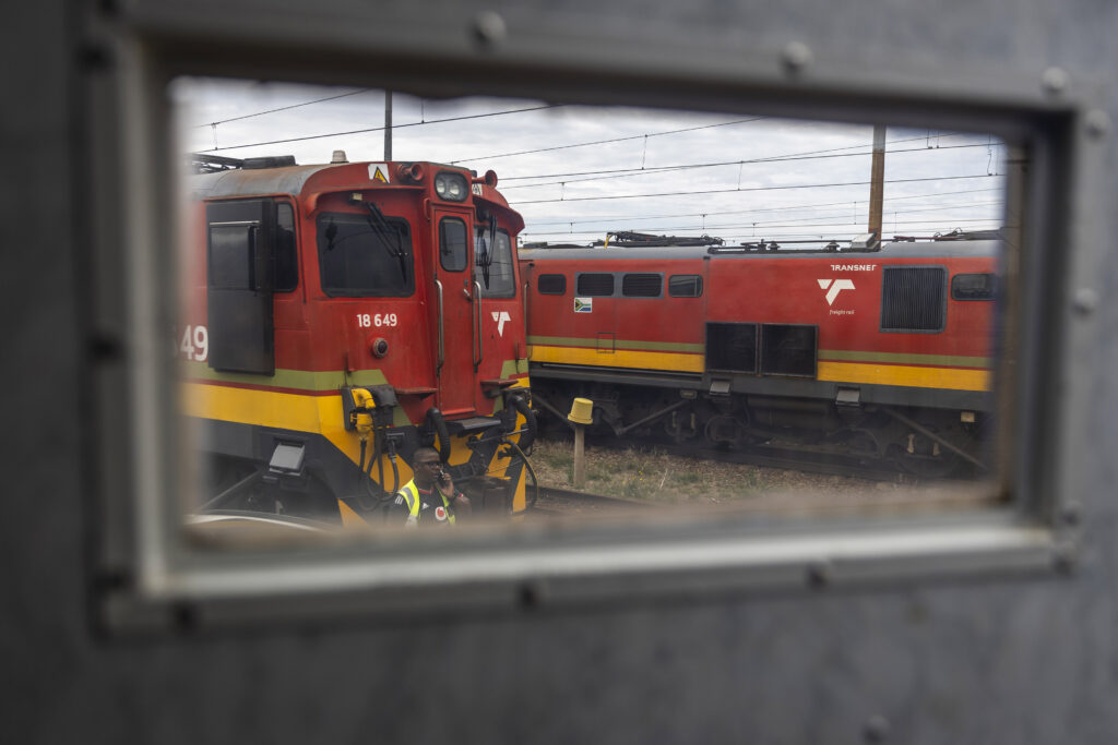 Transnet is running out of cash, Moody’s warns - Moneyweb