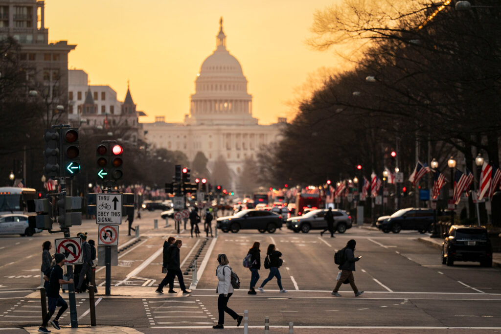 Treasuries, dollar fall as Moody’s sharpens focus on US debt - Moneyweb