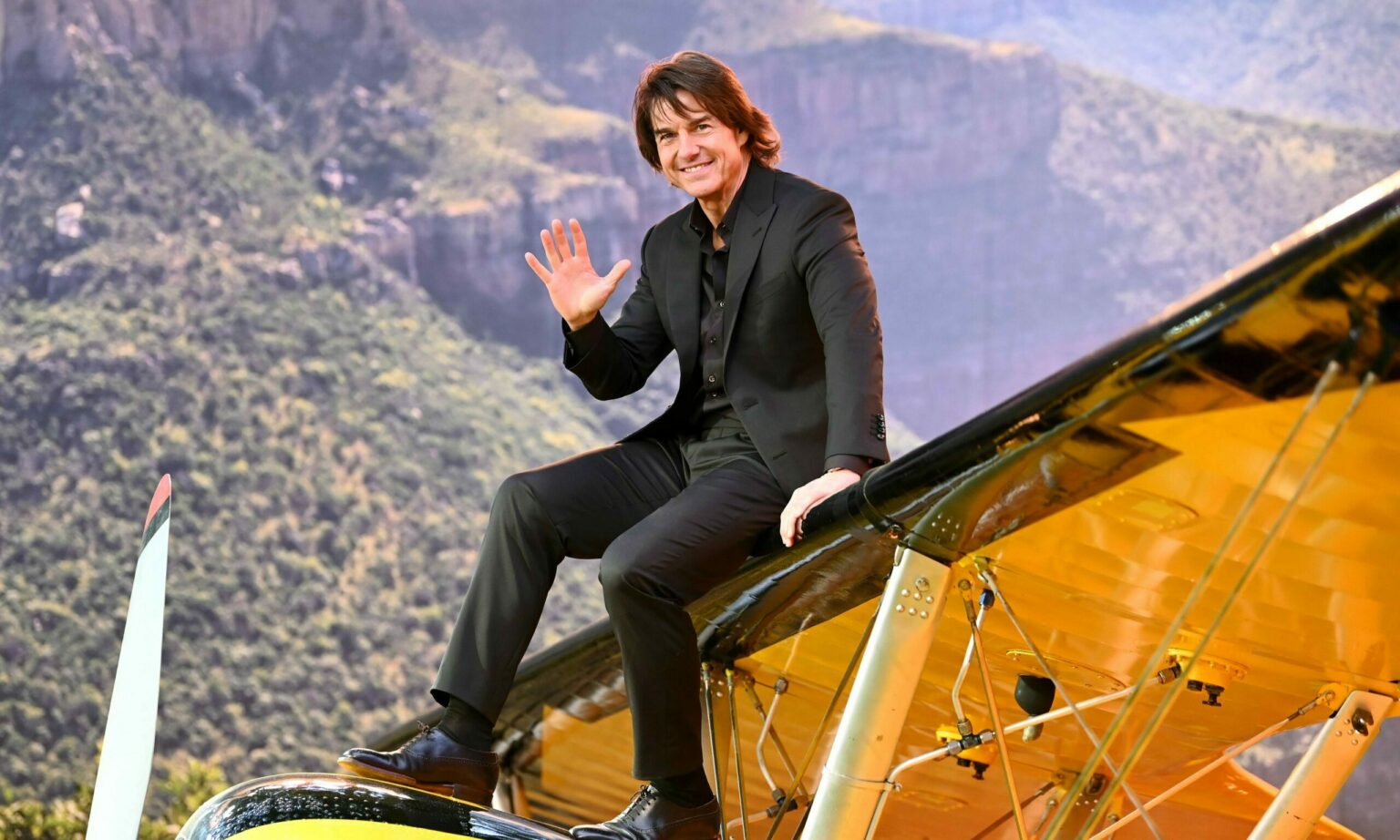 Tom Cruise really did get a US aircraft carrier for The Final Reckoning ...