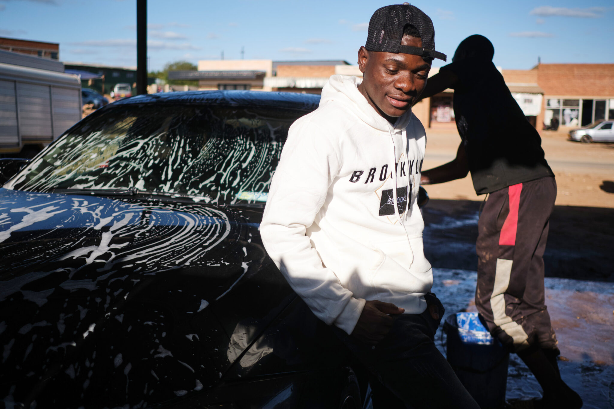 Land Rovers, houses and whisky: Gold rally brings riches to rural Zim ...