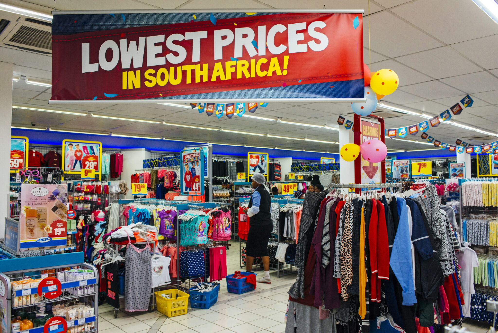Pepkor CEO sells half a billion rand of shares - Moneyweb