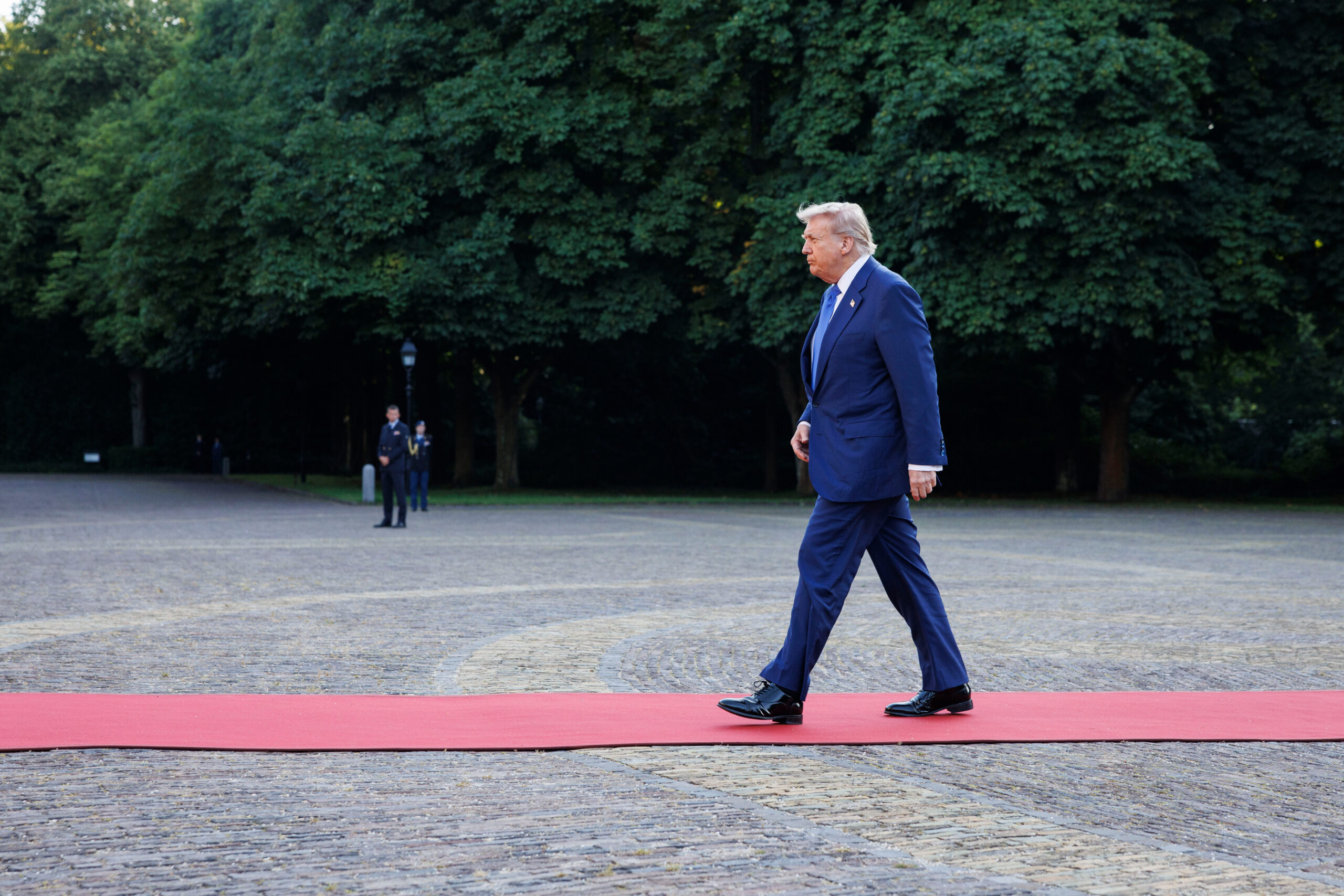 Trump enters fraught two-week run as tax, trade deadlines loom - Moneyweb