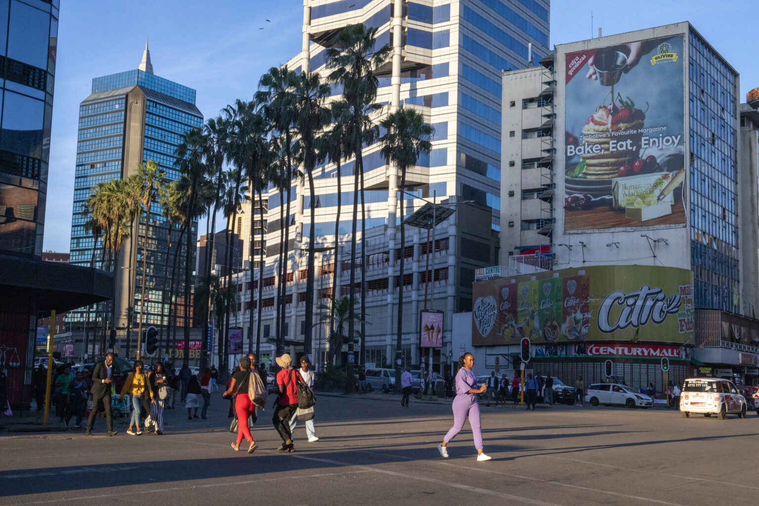 Zimbabwe hopes to service external debt - Moneyweb