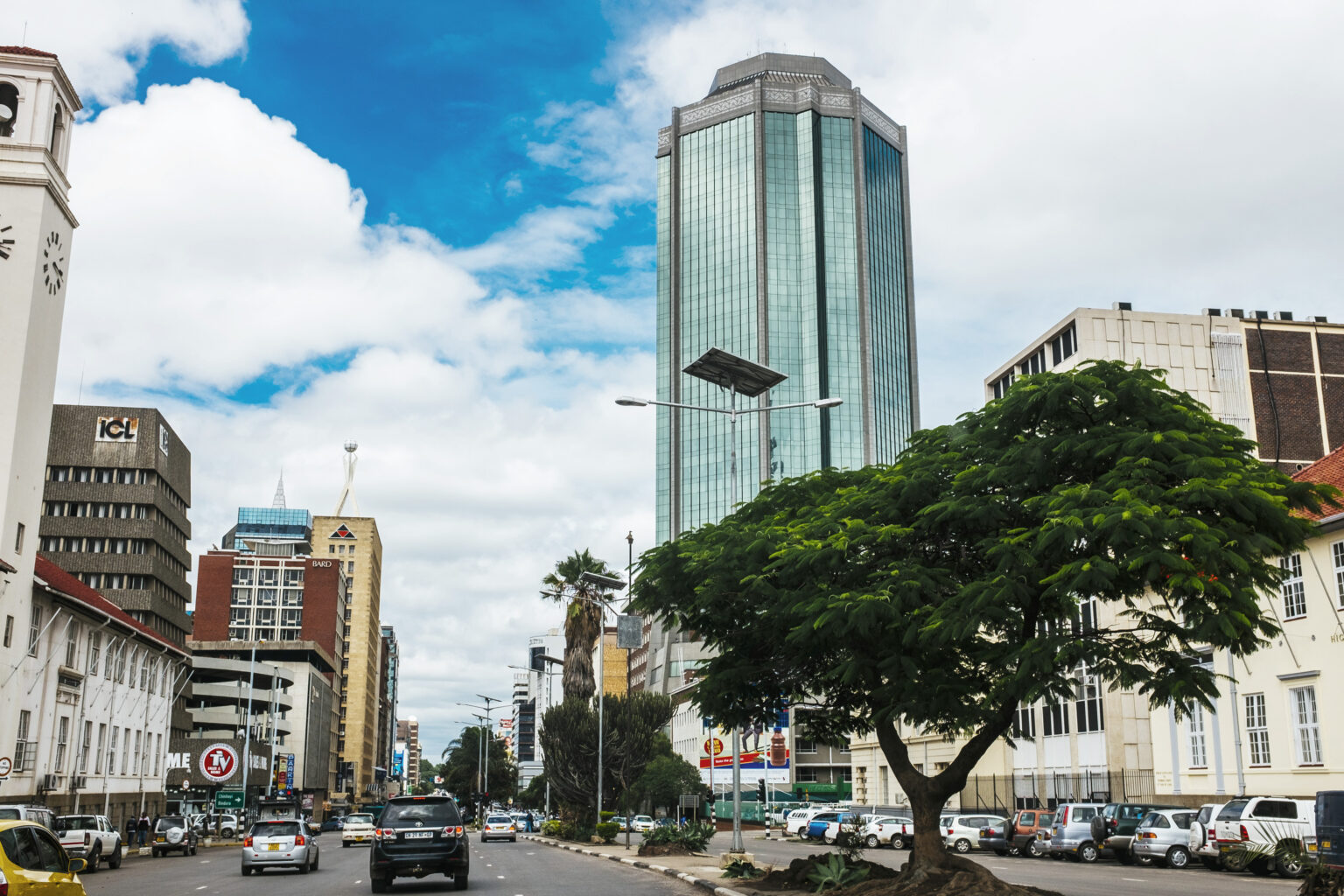 Zimbabwe bank payments disrupted by outage that hit central bank - Moneyweb