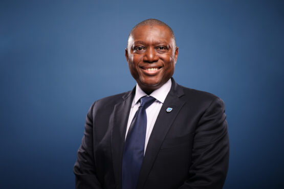 Standard Bank CEO Sim Tshabalala, CFO Daehnke to retire in 2027 - Moneyweb