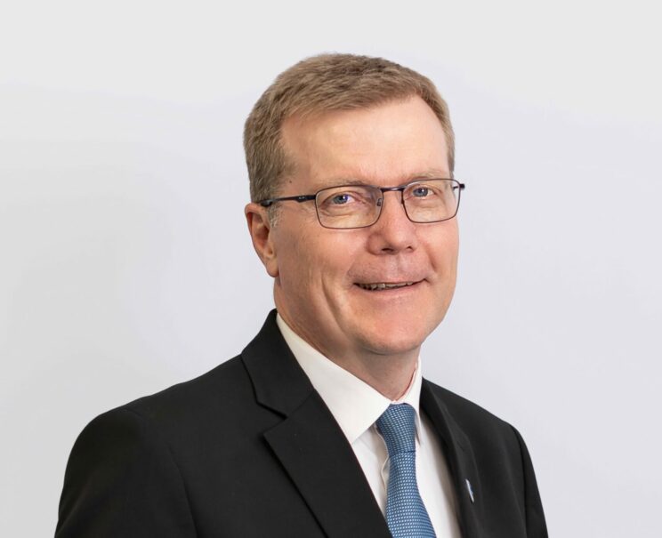 David Hodnett takes the reins at Standard Bank SA - Moneyweb