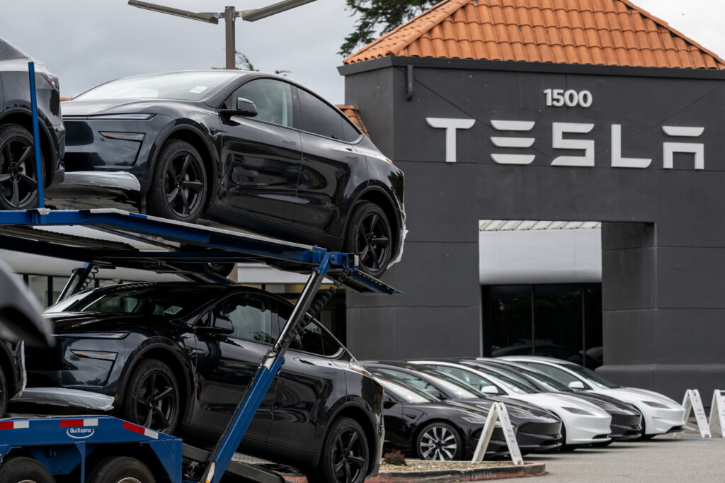 Tesla recalls almost 13 000 EVs over risk of battery power loss - Moneyweb